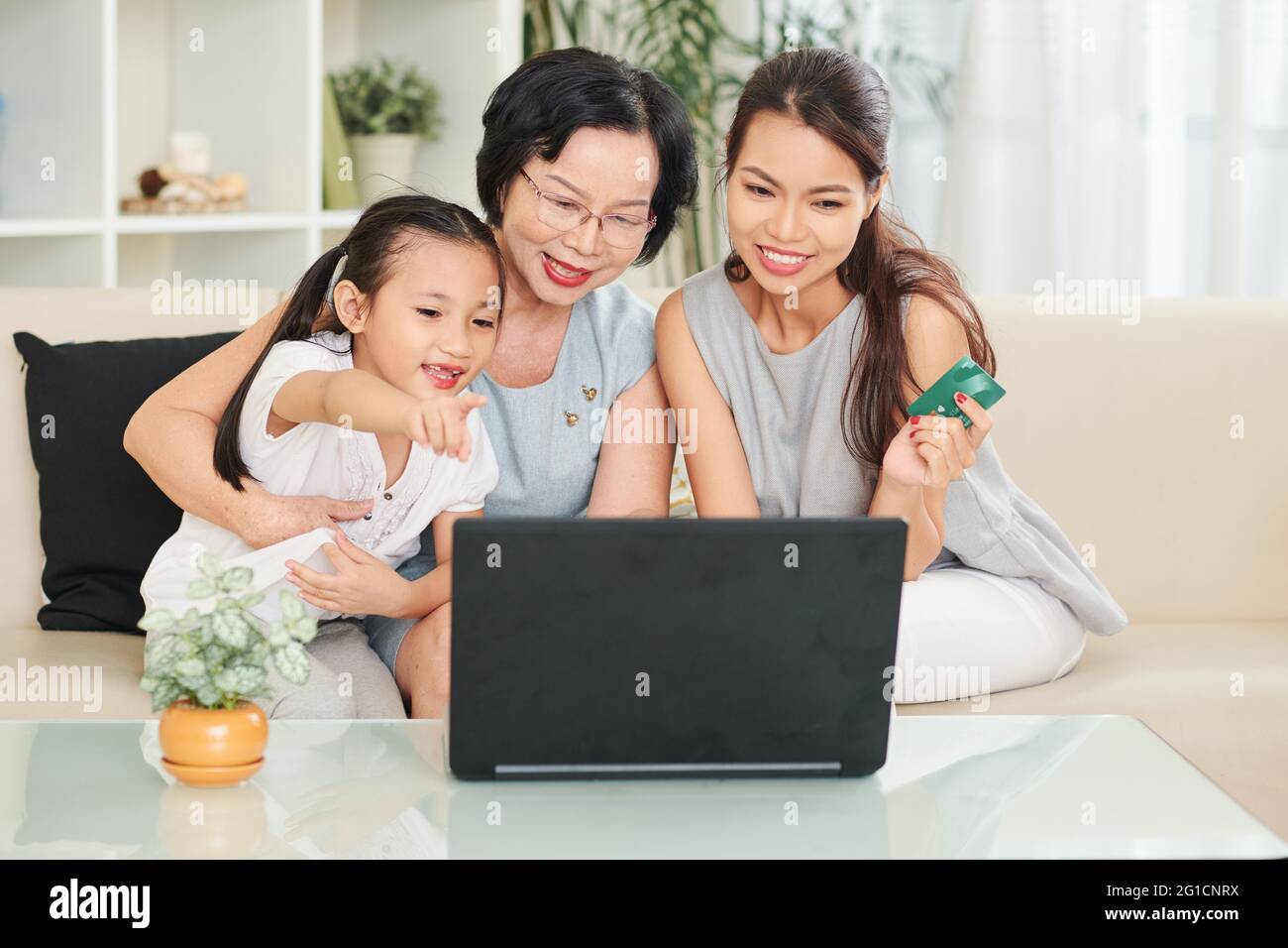 Child asking for toy store hi-res stock photography and images - Alamy