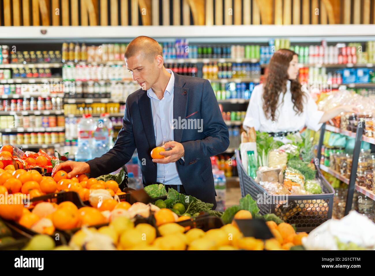 Young american man purchasing hi-res stock photography and images - Alamy