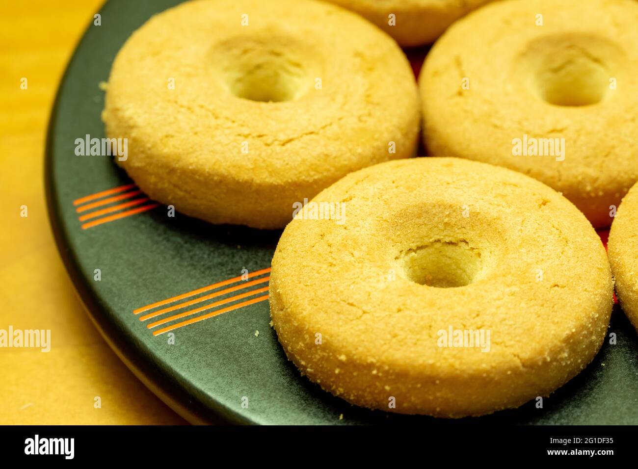 Closeup shot of circle-shaped sugar cookies on a plate Stock Photo - Alamy