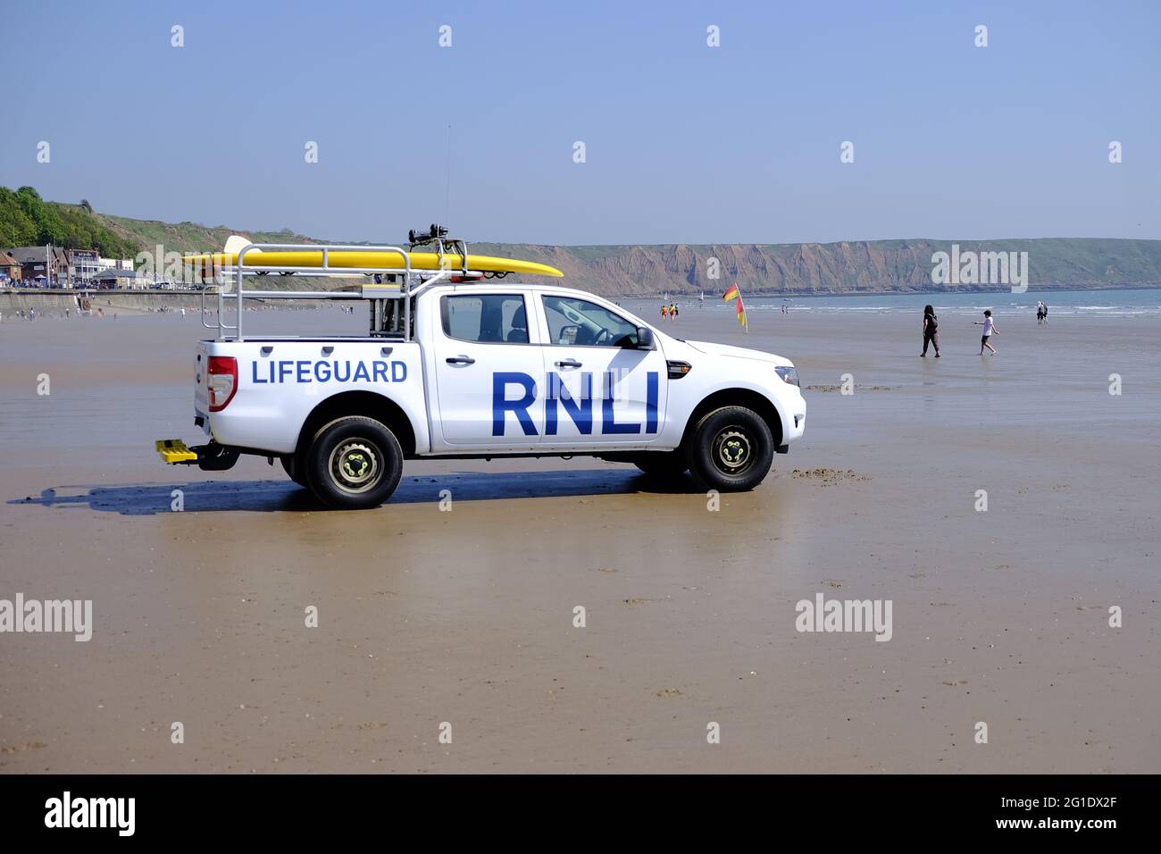 RNLI truck on beach Stock Photo - Alamy