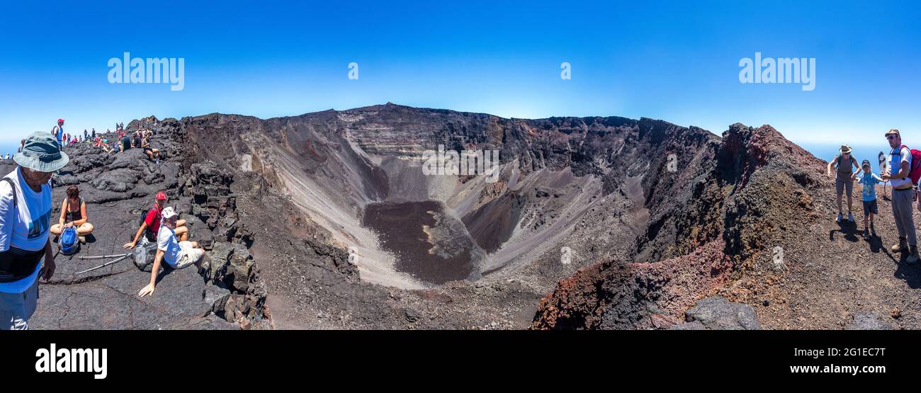 FRANCE. REUNION ISLAND, PITON DE LA FOURNAISE, VOLCANO Stock Photo - Alamy