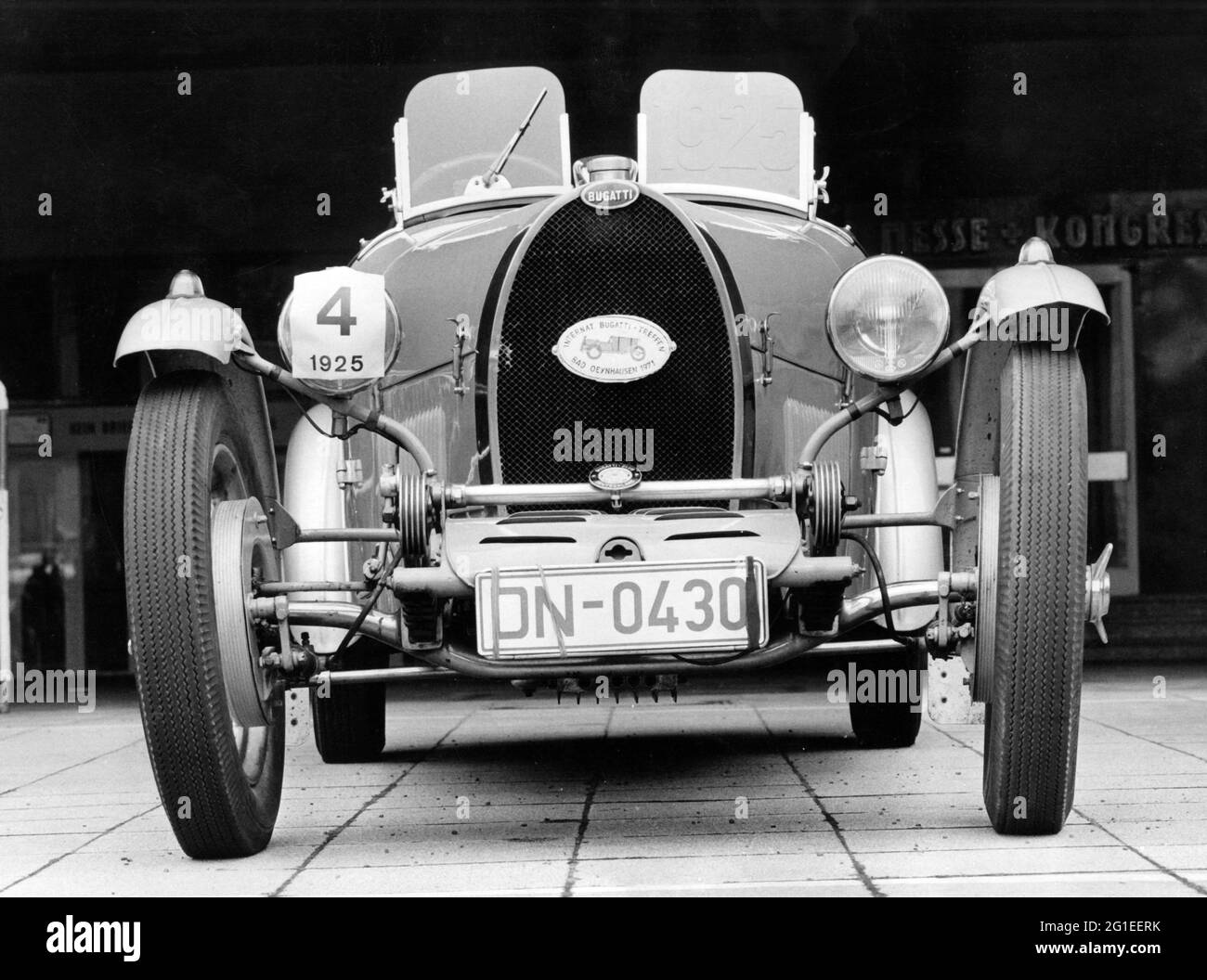 1925 bugatti type 35 Black and White Stock Photos & Images - Alamy