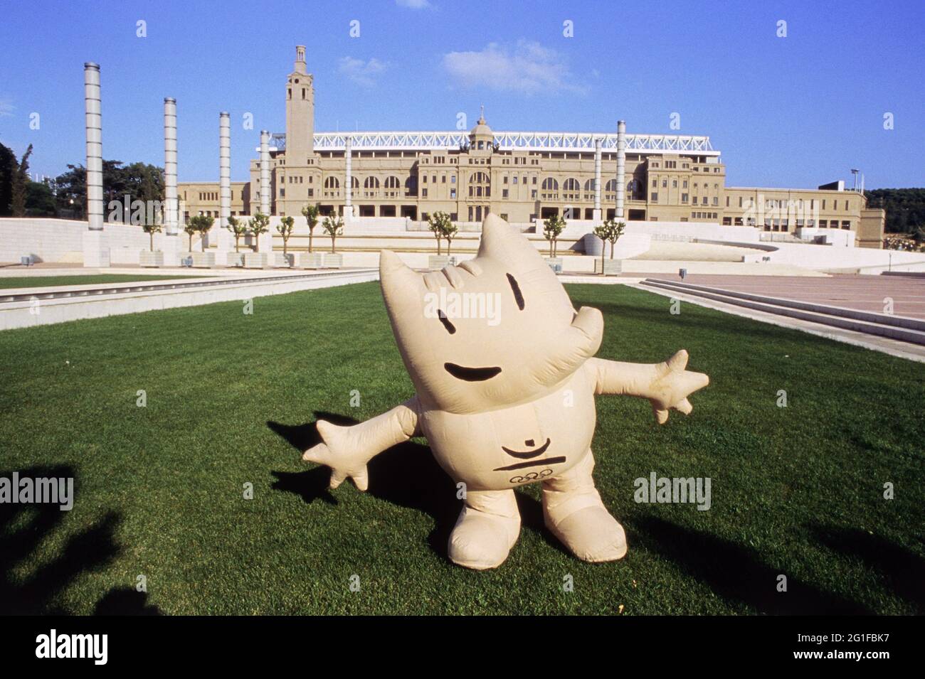 Cobi 1992 hi-res stock photography and images - Alamy