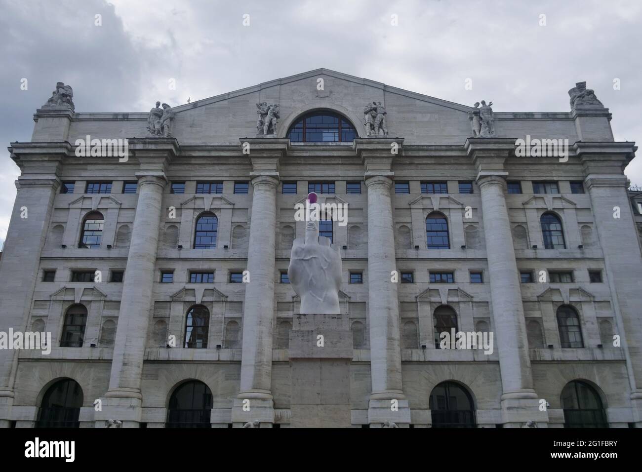 Giant middle finger hi-res stock photography and images - Alamy