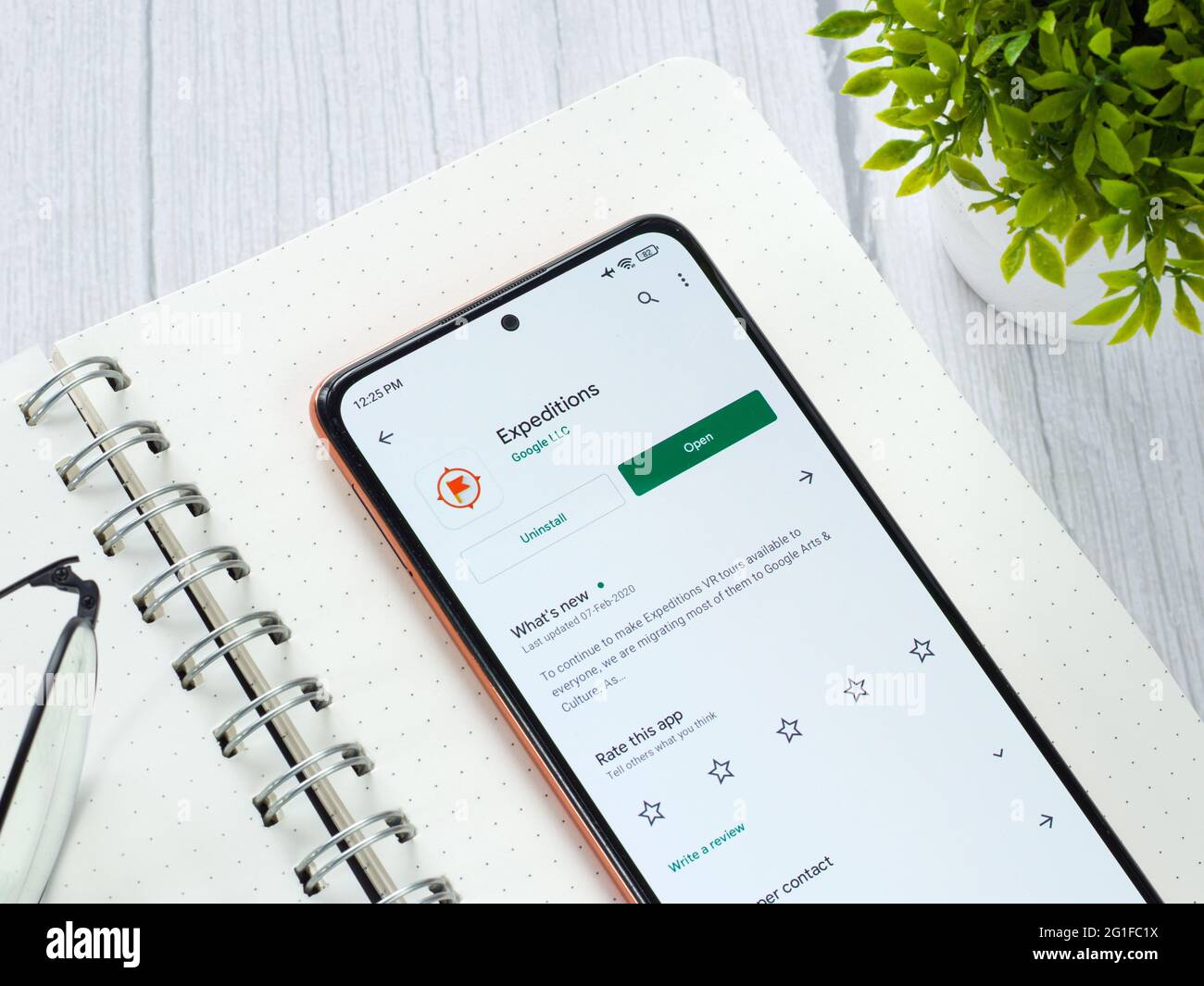 Virtual reality platform icon hi-res stock photography and images - Alamy