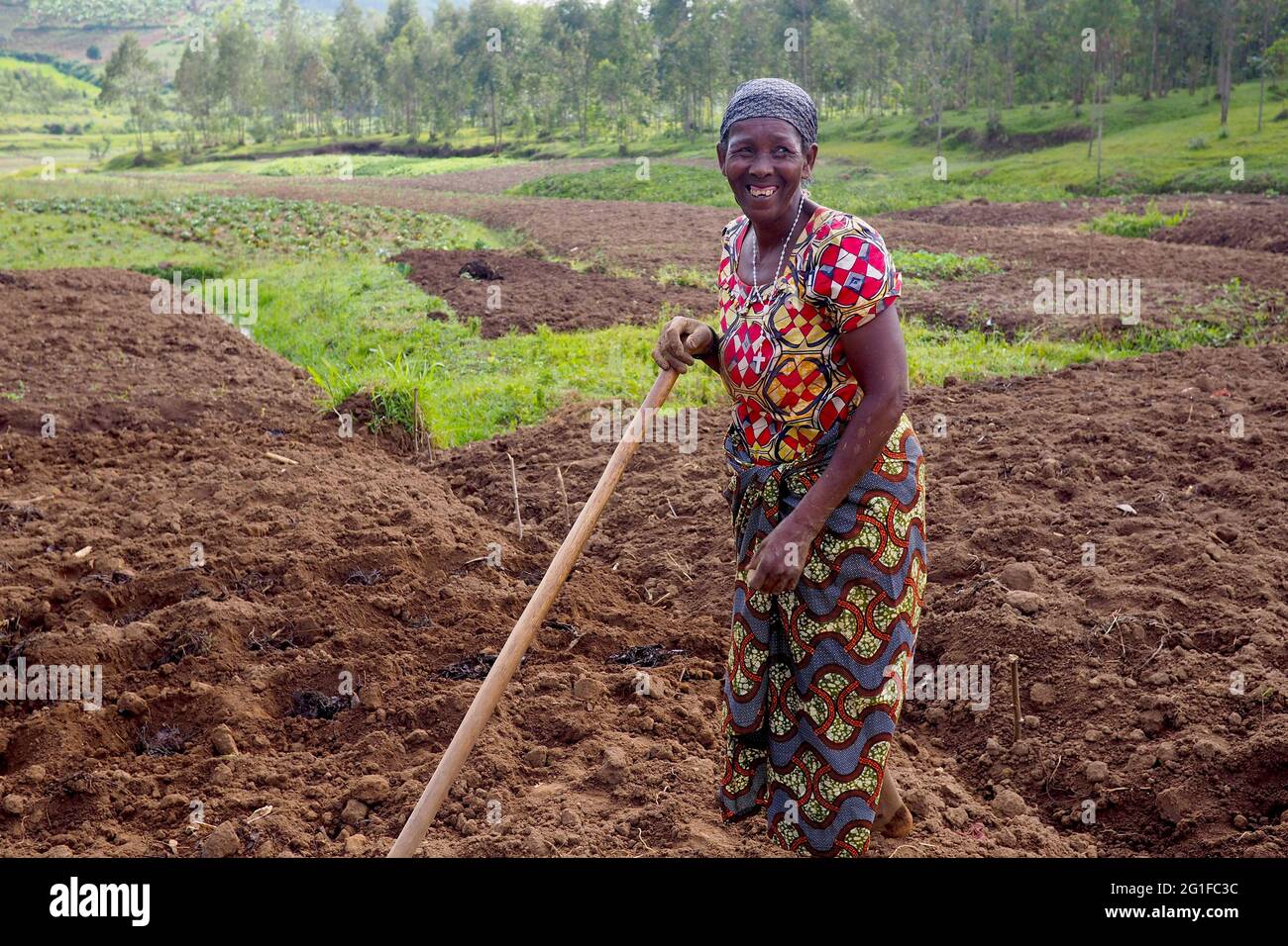 Rural african woman hi-res stock photography and images - Alamy