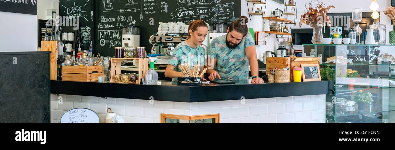 Panorama shop owners hi-res stock photography and images - Alamy