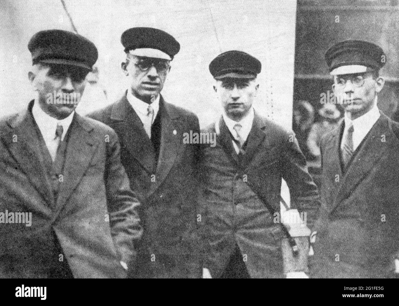 1920s meteorologist hi-res stock photography and images - Alamy