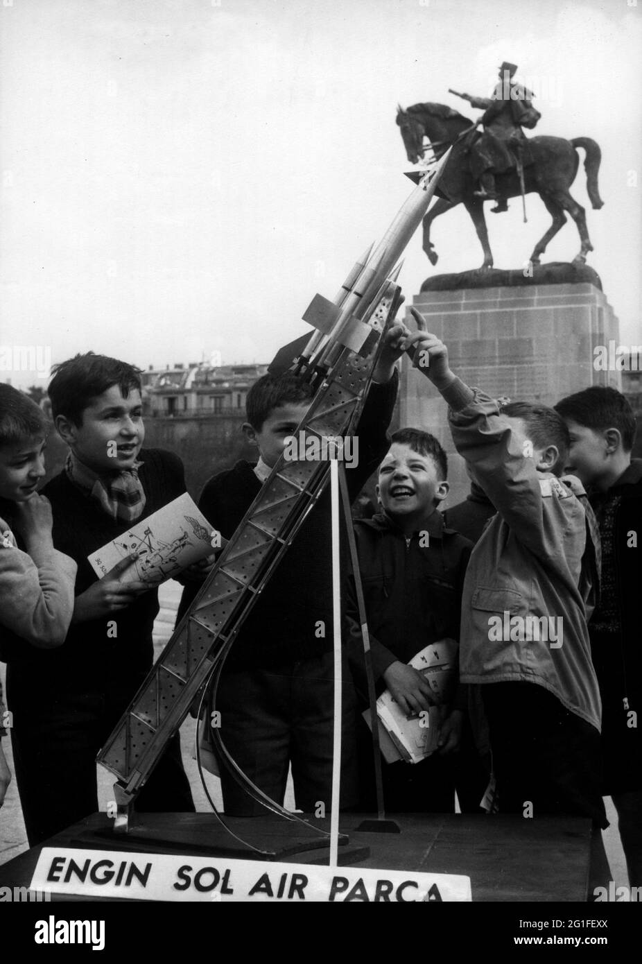 Model rocket 1960s hi-res stock photography and images - Alamy