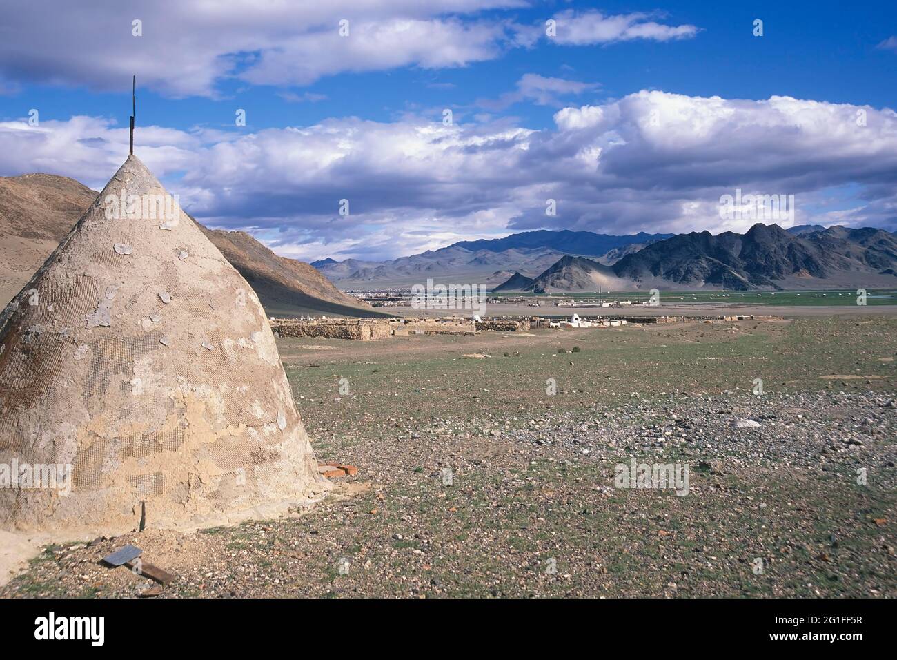 Bayan olgii province hi-res stock photography and images - Alamy