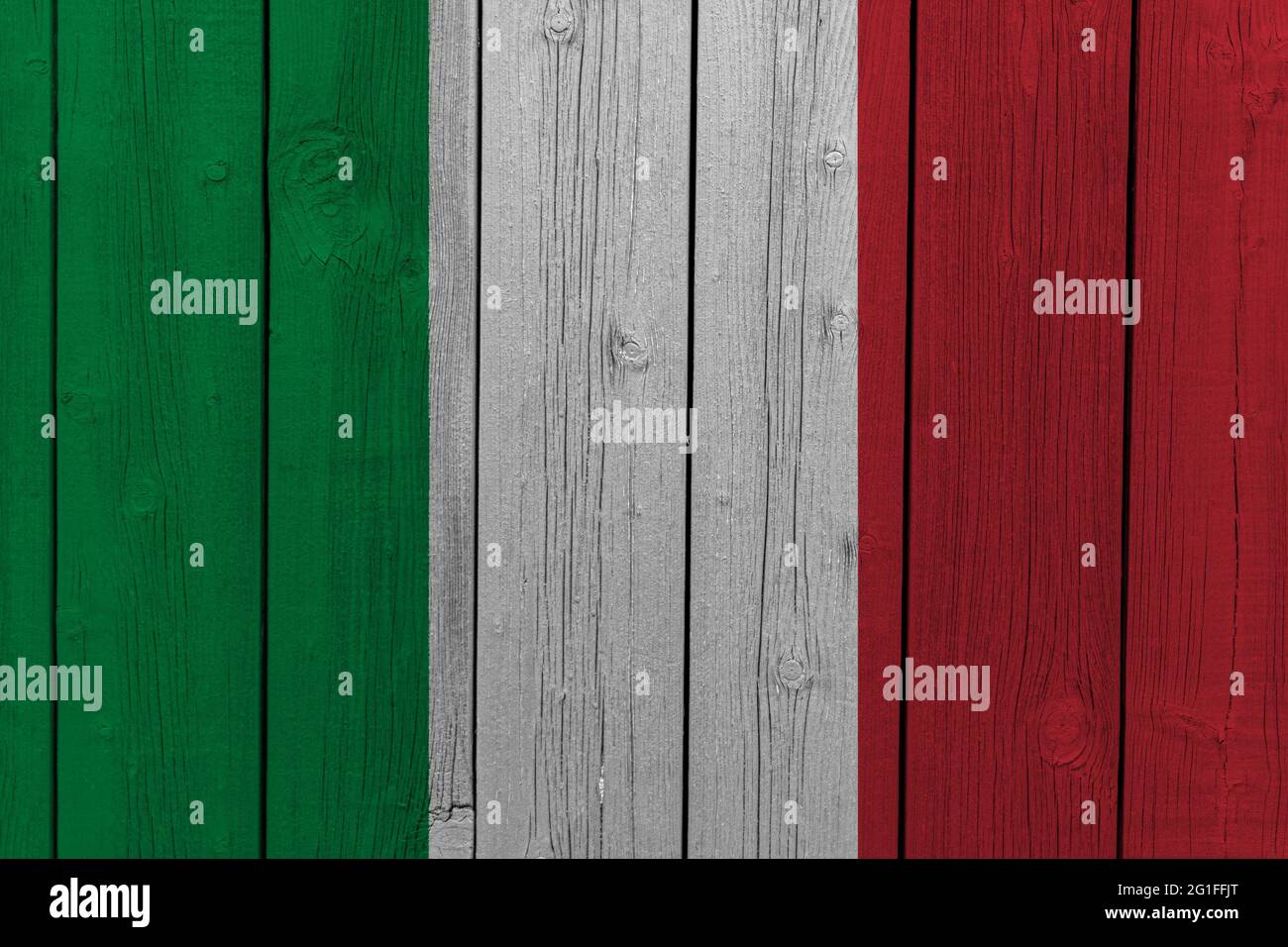 The National Flag of Italy painted on a wooden wall Stock Photo - Alamy