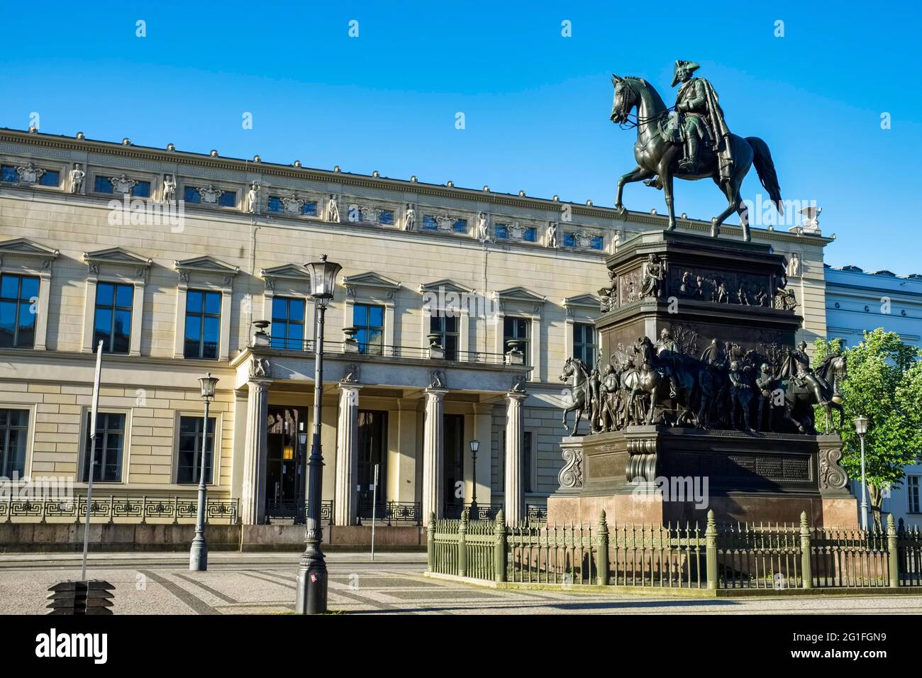 Statue of frederick the great hi-res stock photography and images - Alamy