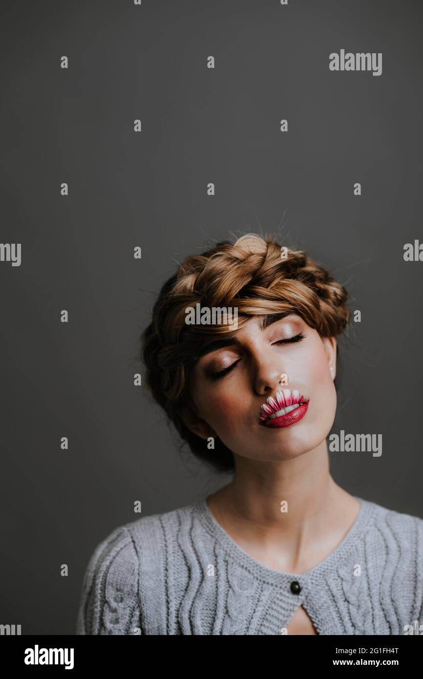 Flower lips hi-res stock photography and images - Alamy