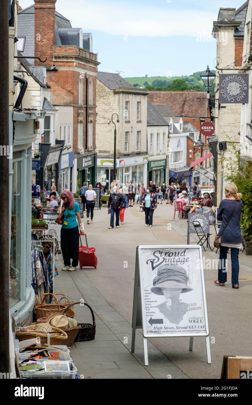 Stroud high street hi-res stock photography and images - Alamy
