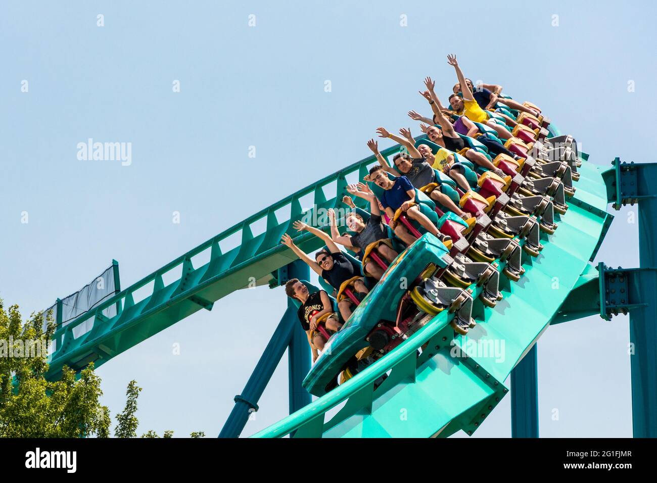 Leviathan Roller Coaster, Amusement Park Ride, Canada's Wonderland ...