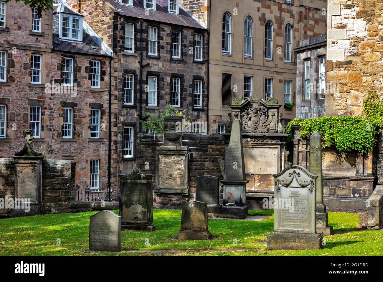Cemetery in edinburgh hi-res stock photography and images - Alamy