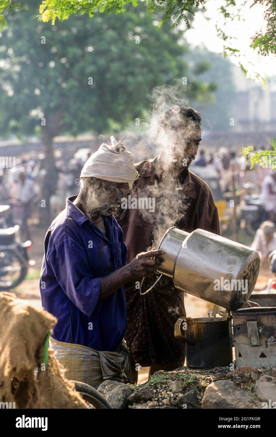Mobile Tea shop in a periodical market at Perundurai, Tamil Nadu, India ...