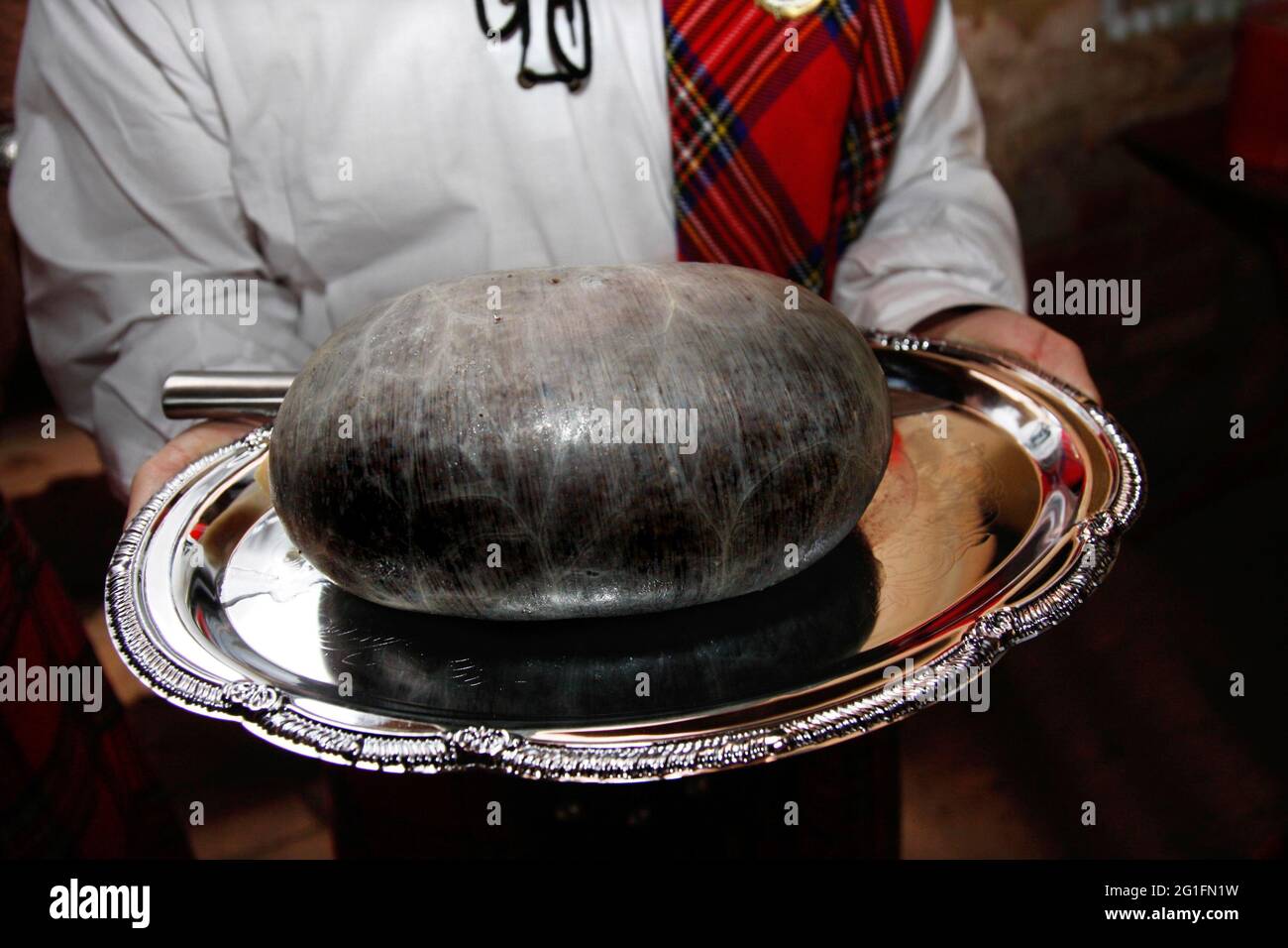 Haggis ceremony, haggis, stuffed sheep's stomach, Scottish national ...