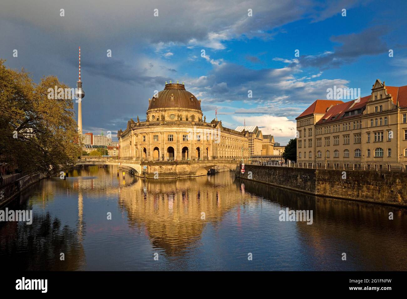 Wilhelm mast hi-res stock photography and images - Alamy