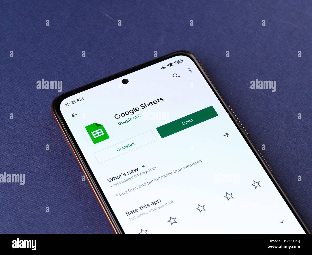 Digital 6 sheet hi-res stock photography and images - Alamy