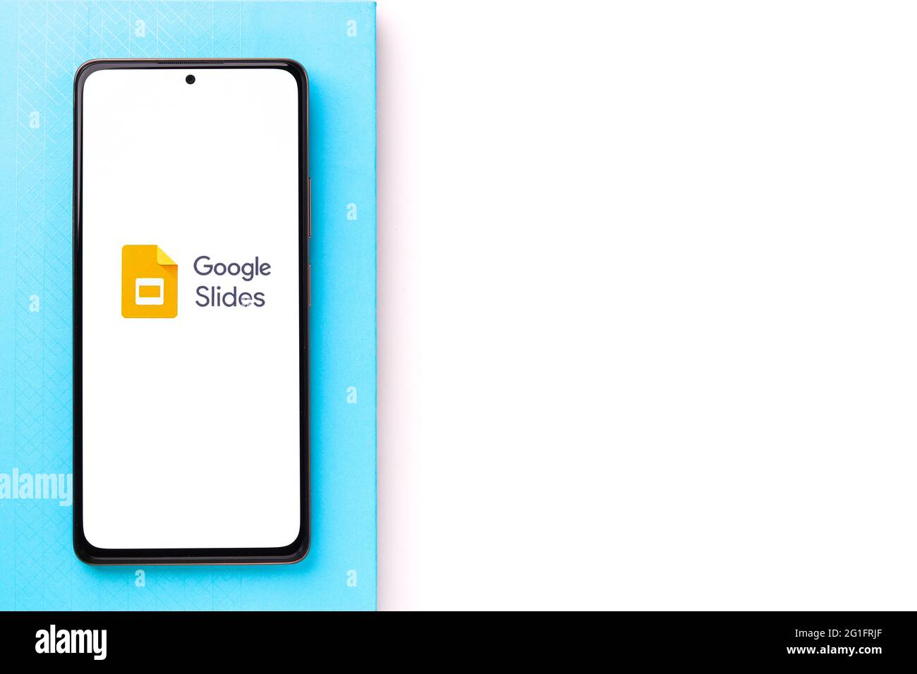Google slides logo hi-res stock photography and images - Alamy