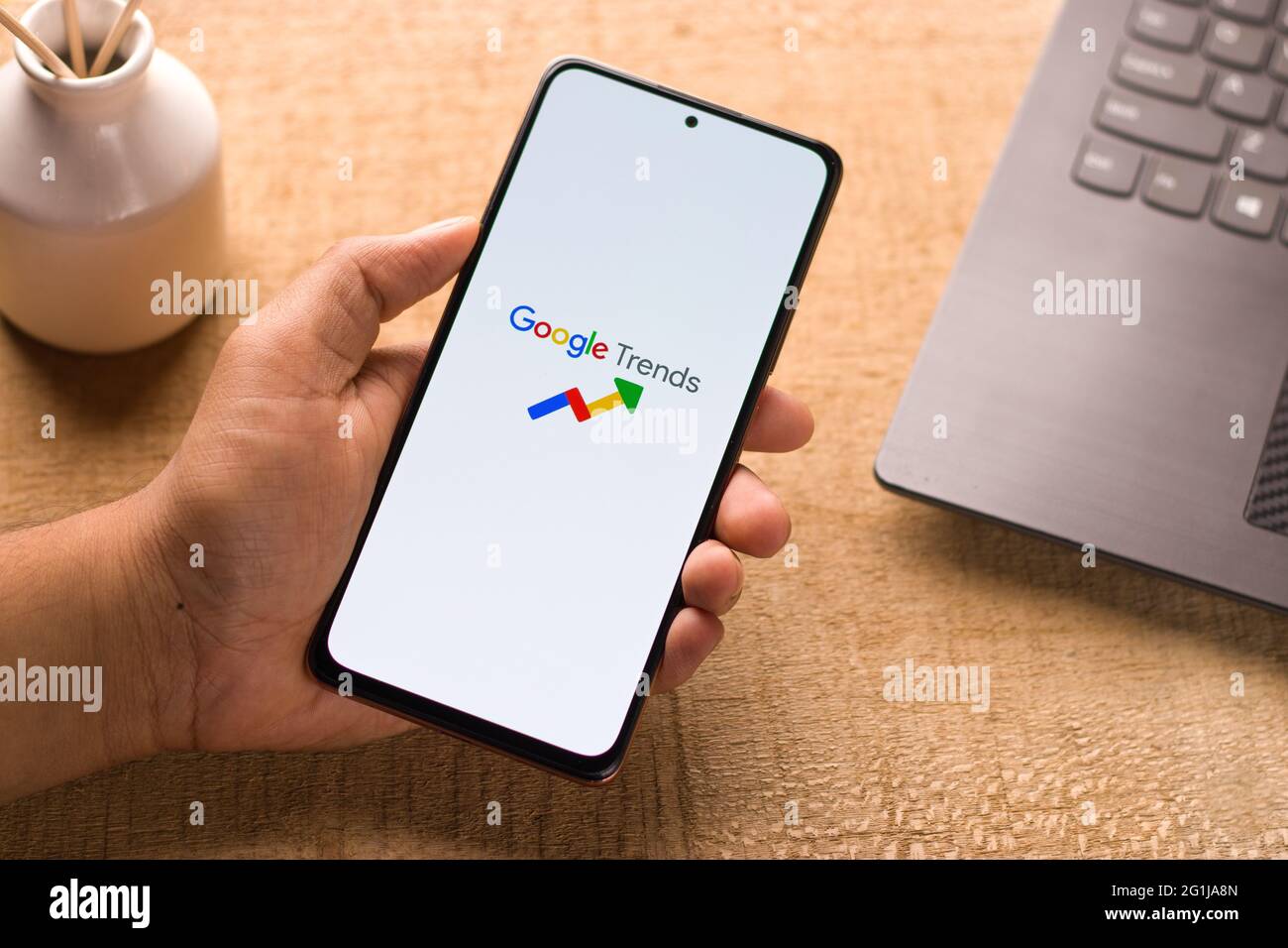 Google trends logo hi-res stock photography and images - Alamy