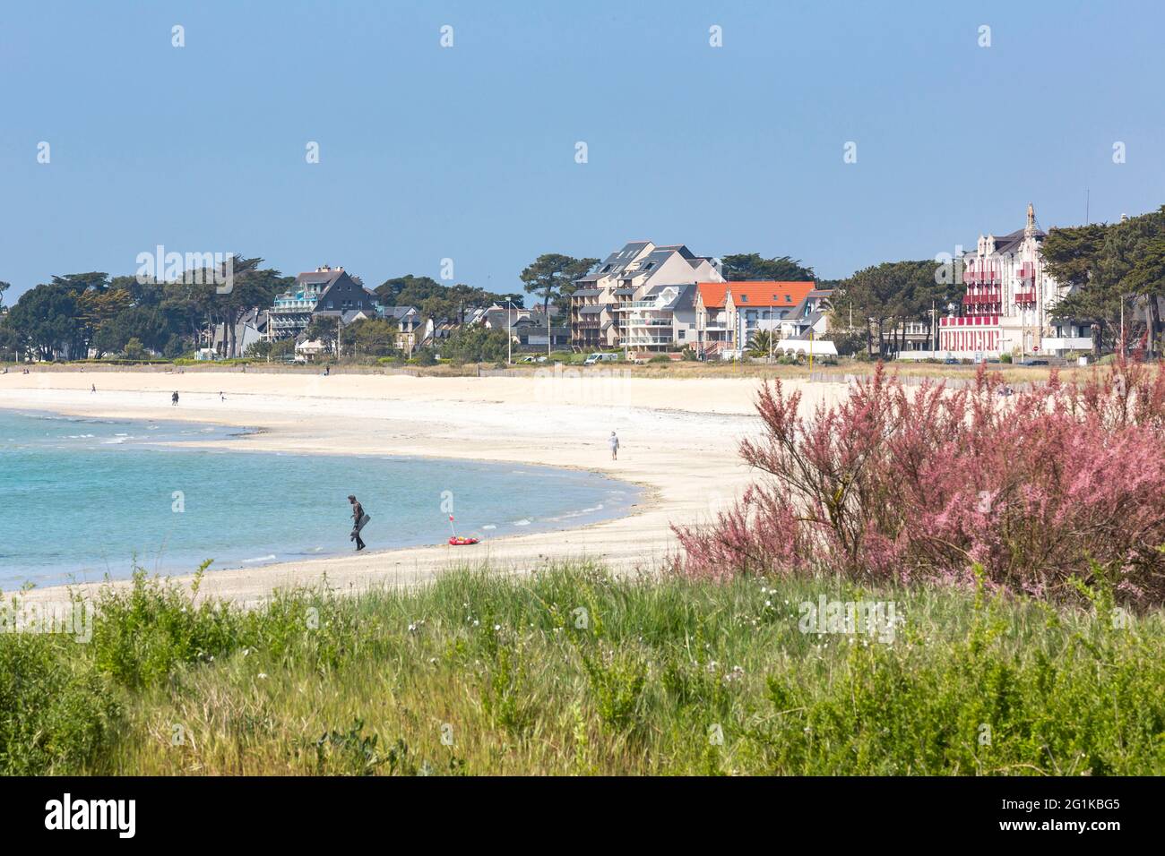 Carnac (Brittany, north western France): the "Grande Plage" main beach ...