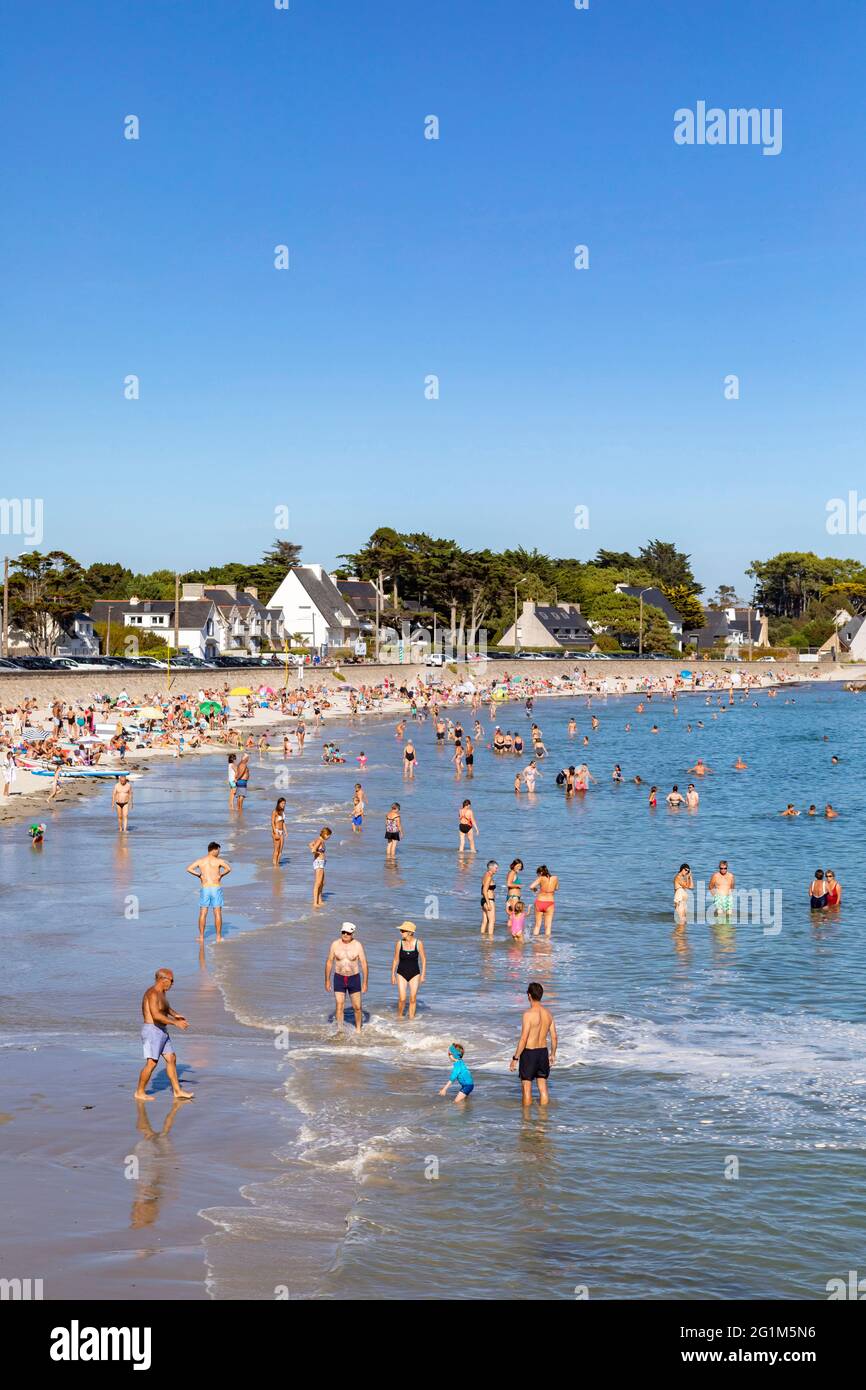 Carnac town beach hi-res stock photography and images - Alamy
