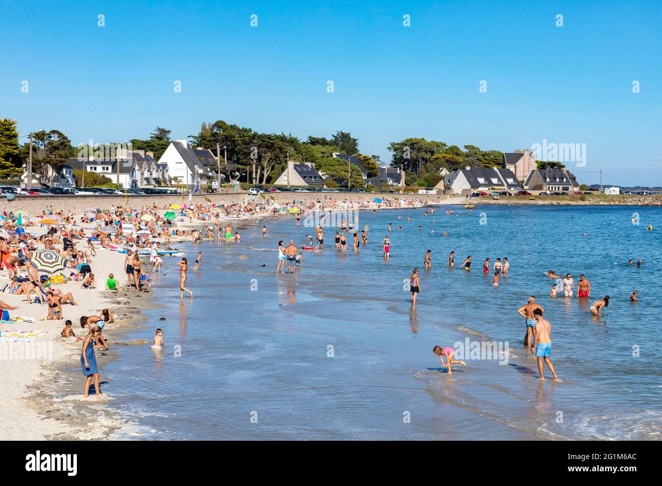 Carnac town beach hi-res stock photography and images - Alamy