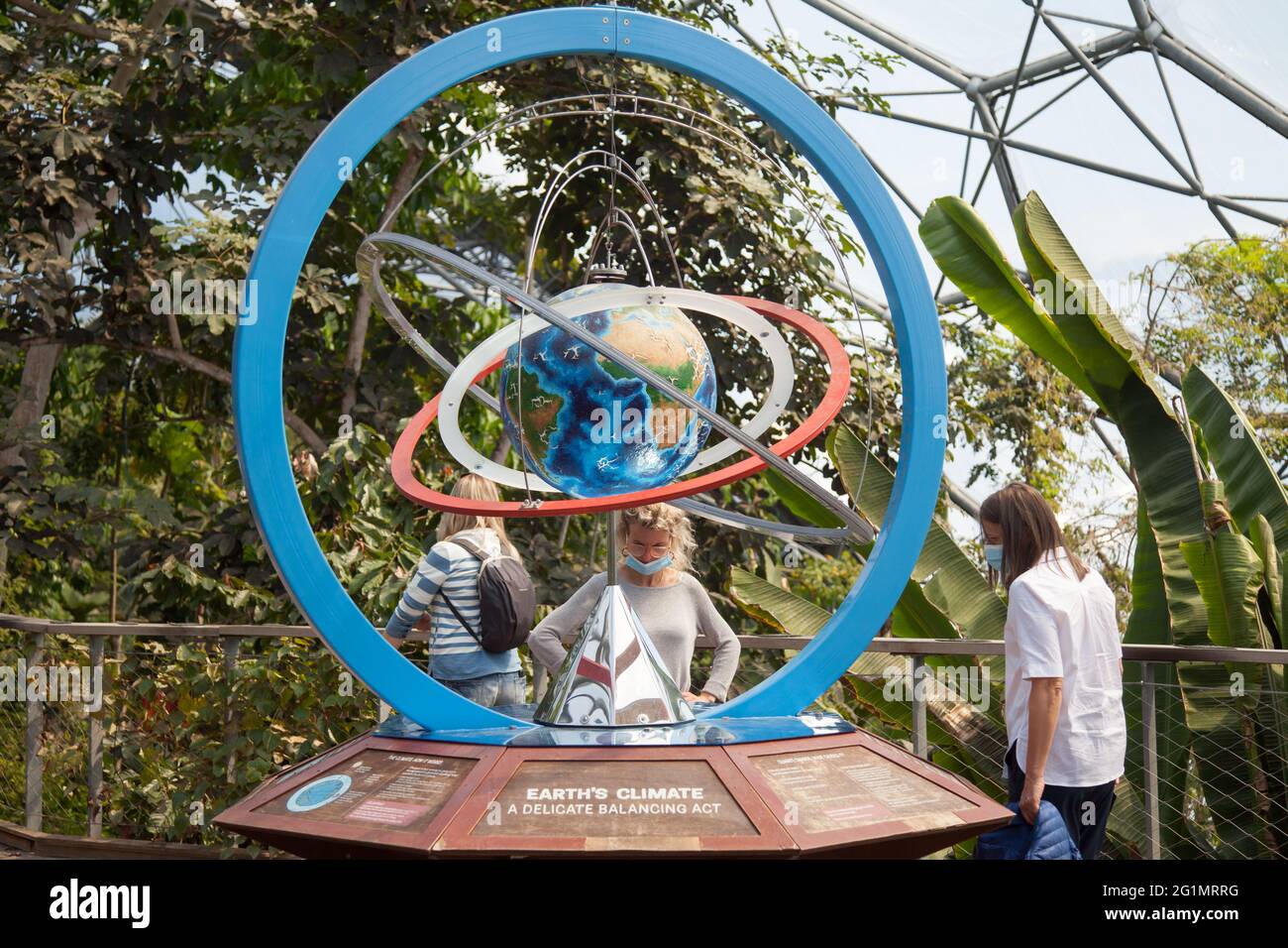 Earth's Climate change installation at The Eden Project Rainforest ...