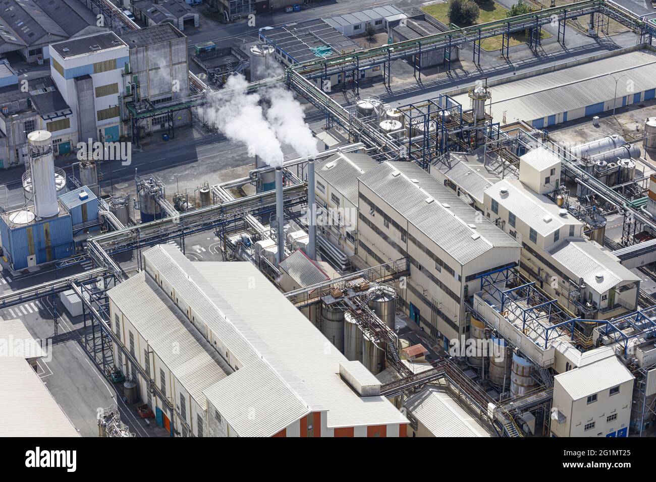 Dupont factory hi-res stock photography and images - Alamy