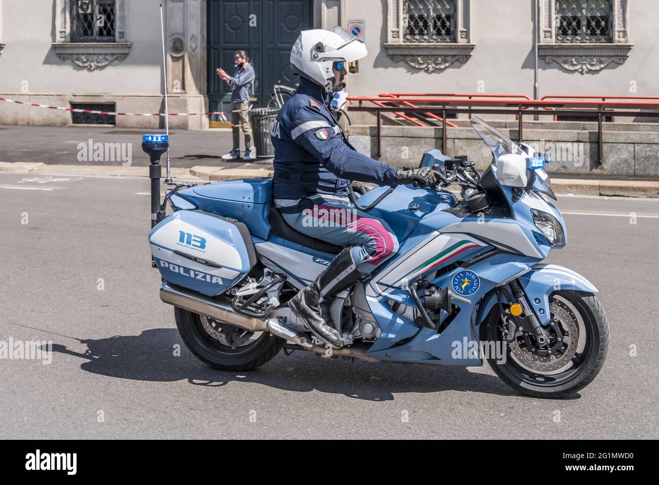 Italian police in milan italy hi-res stock photography and images - Alamy