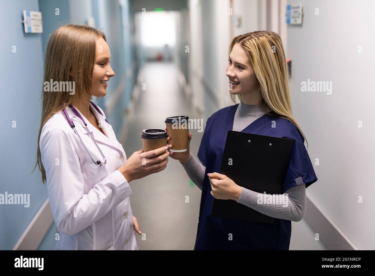 professional doctors talking and drinking coffee together ij hospital ...