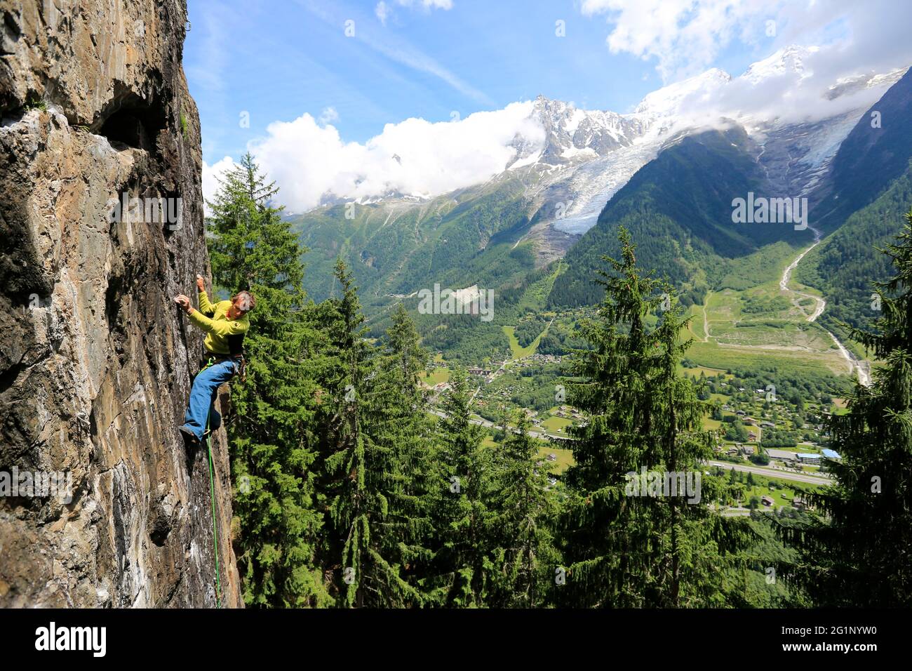 France, Haute-Savoie, Chamonix-Mont-Blanc, Mont-Blanc massif, Climbing ...