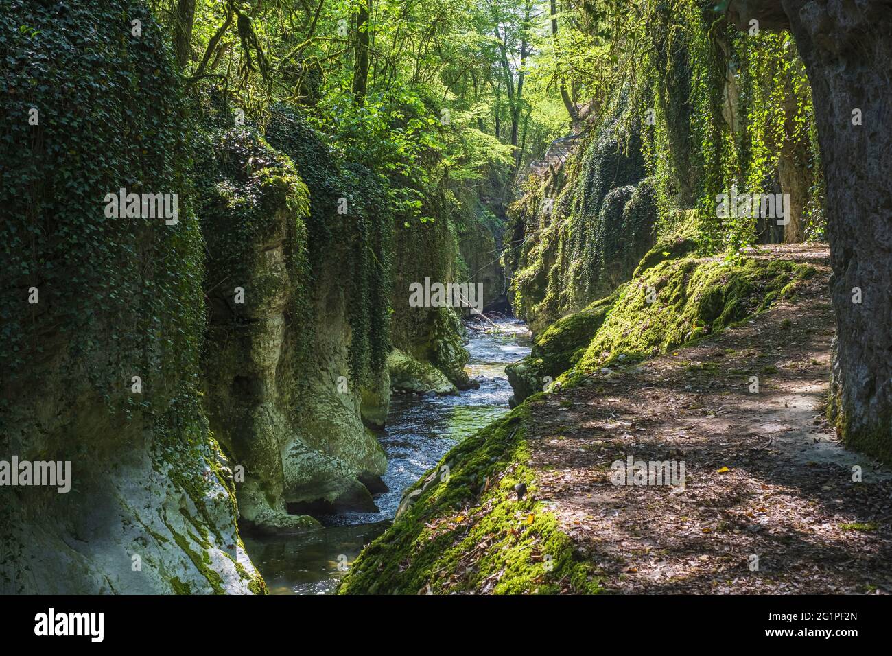 Gresy sur aix hi-res stock photography and images - Alamy