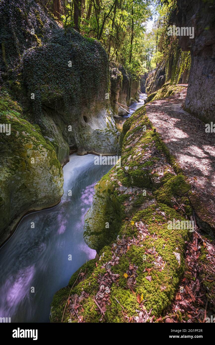 Gresy sur aix hi-res stock photography and images - Alamy