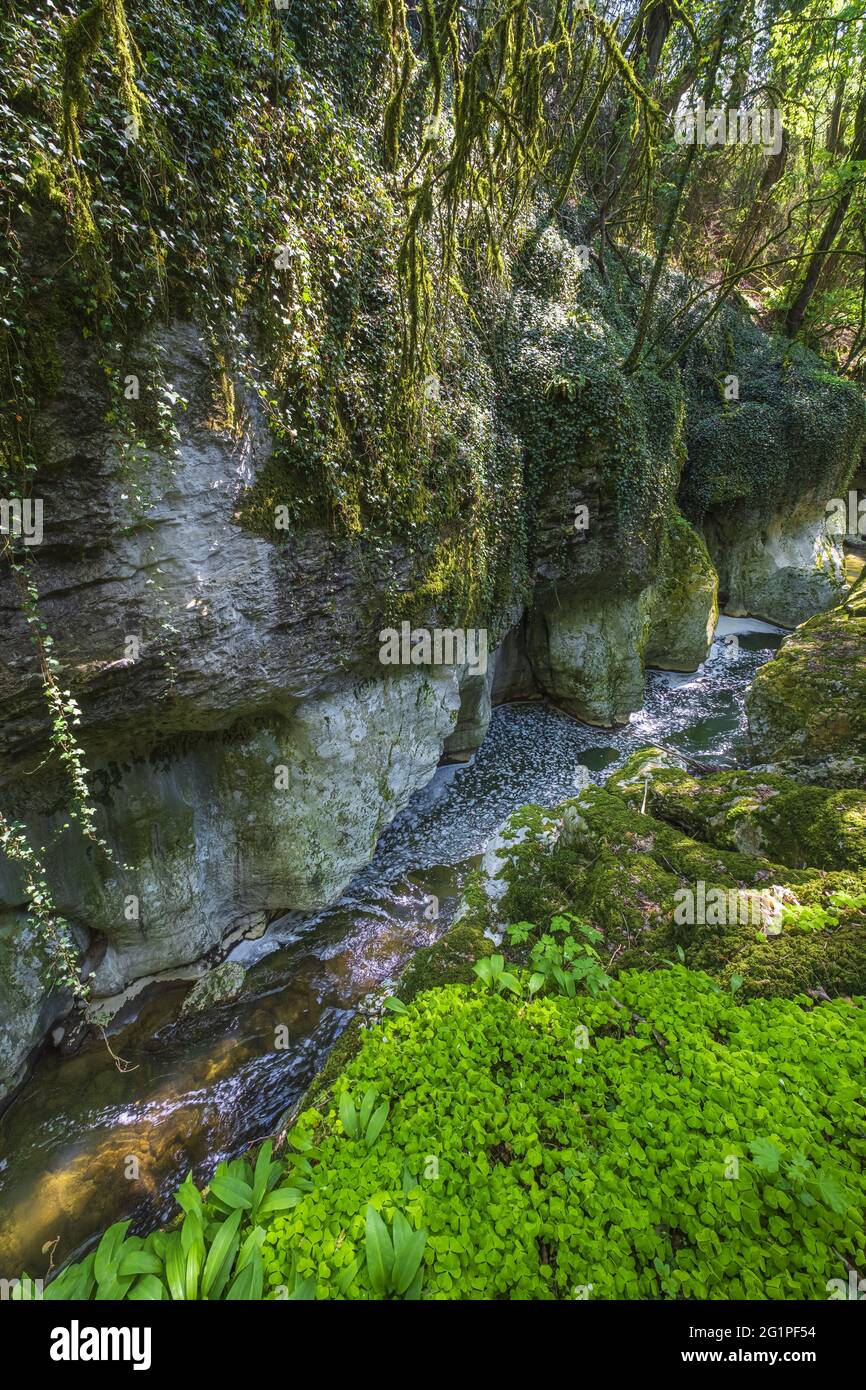 Gresy sur aix hi-res stock photography and images - Alamy