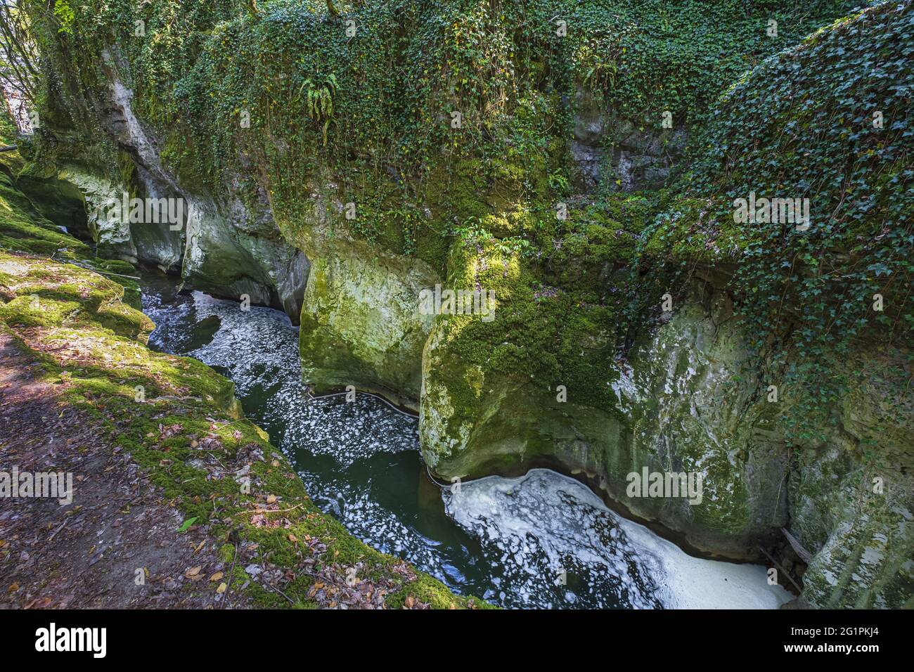 Gresy sur aix hi-res stock photography and images - Alamy