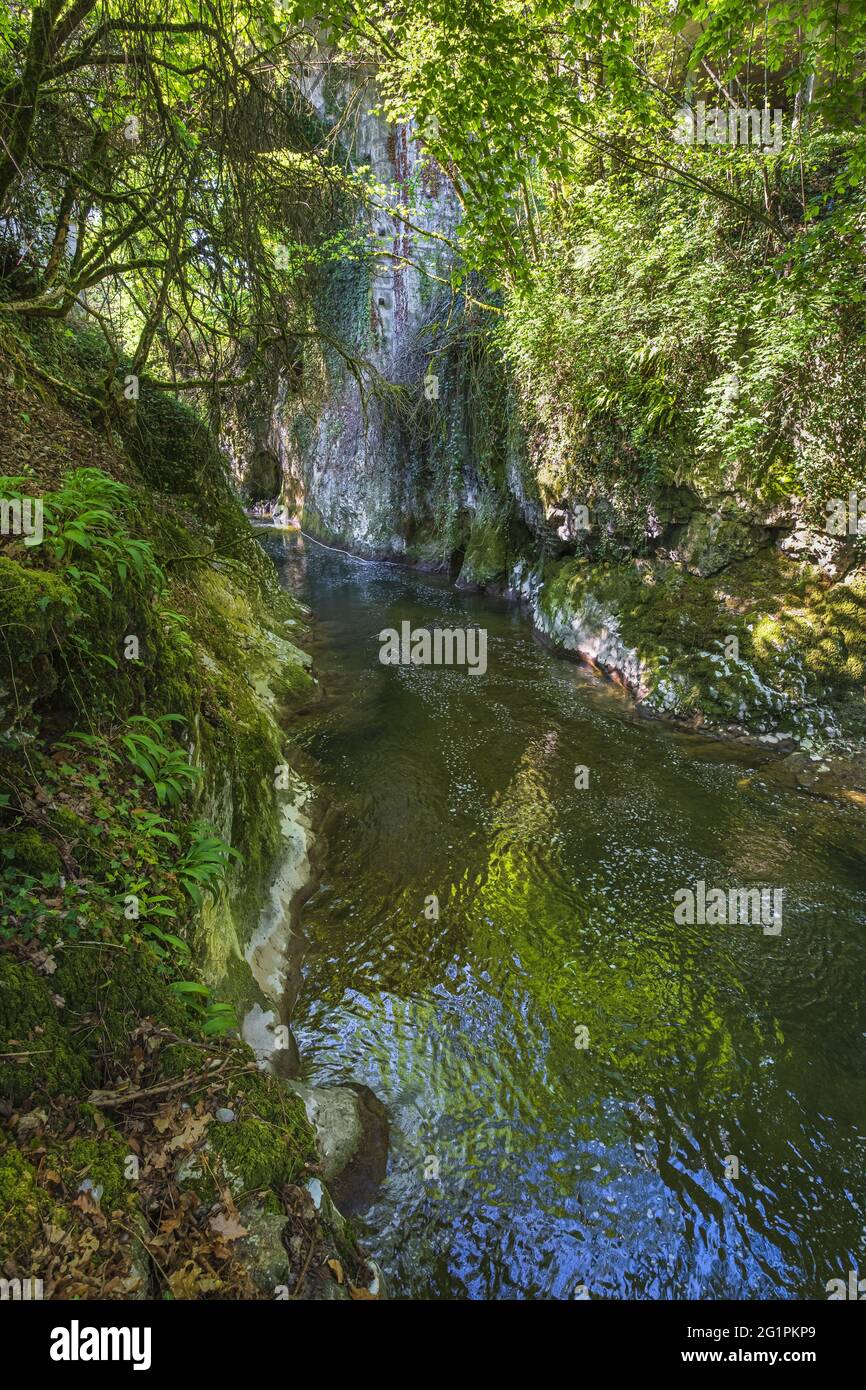 Gresy sur aix hi-res stock photography and images - Alamy