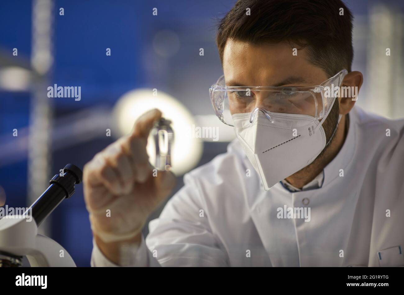 Science goggles hi-res stock photography and images - Alamy