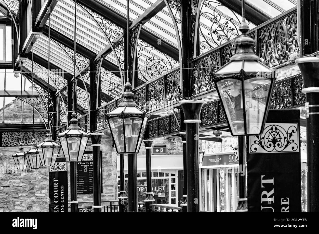 Craven st Black and White Stock Photos & Images - Alamy