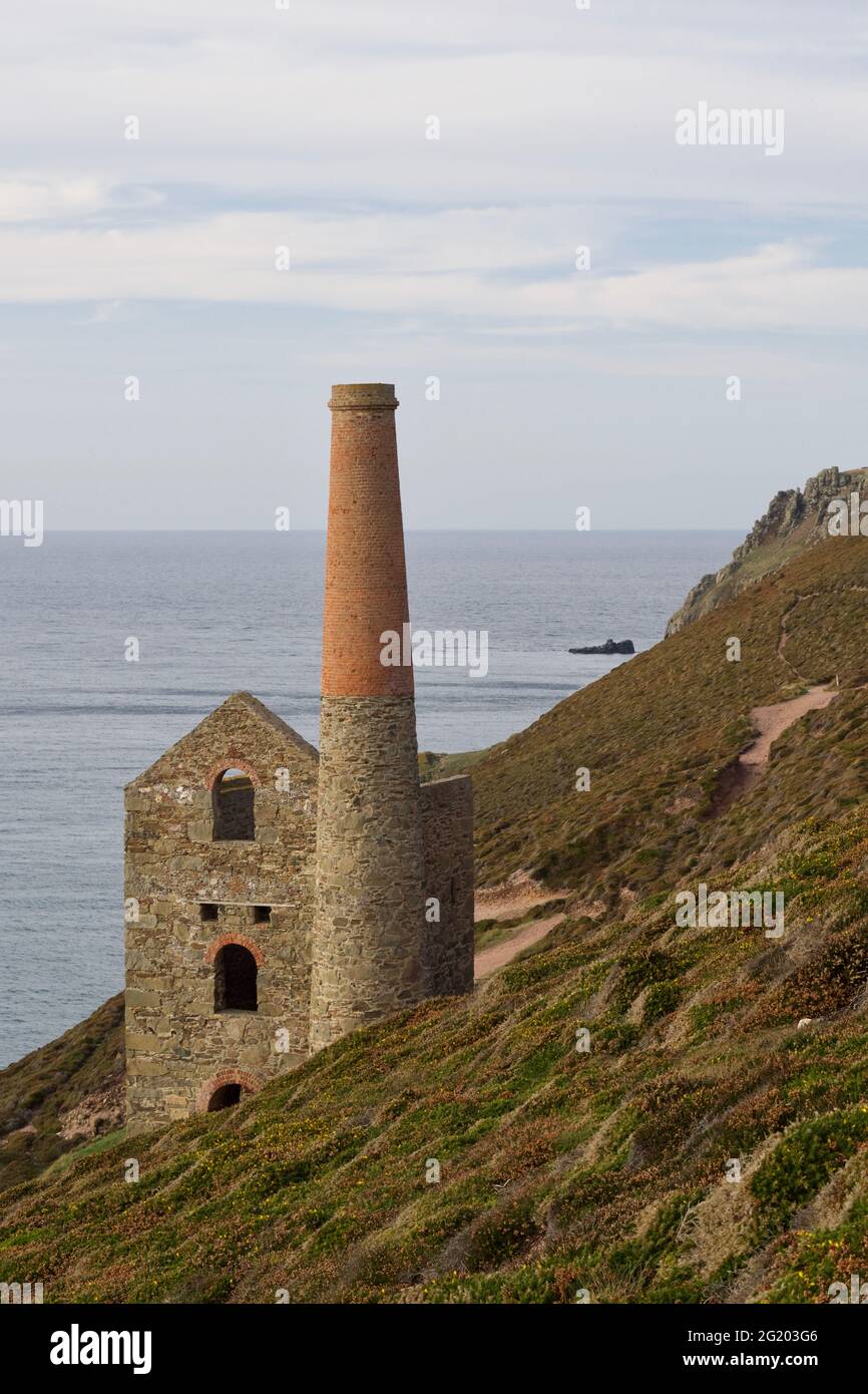 Wheal Coates Towanroath Shaft Engine House. Iconic Cornish Mining ...