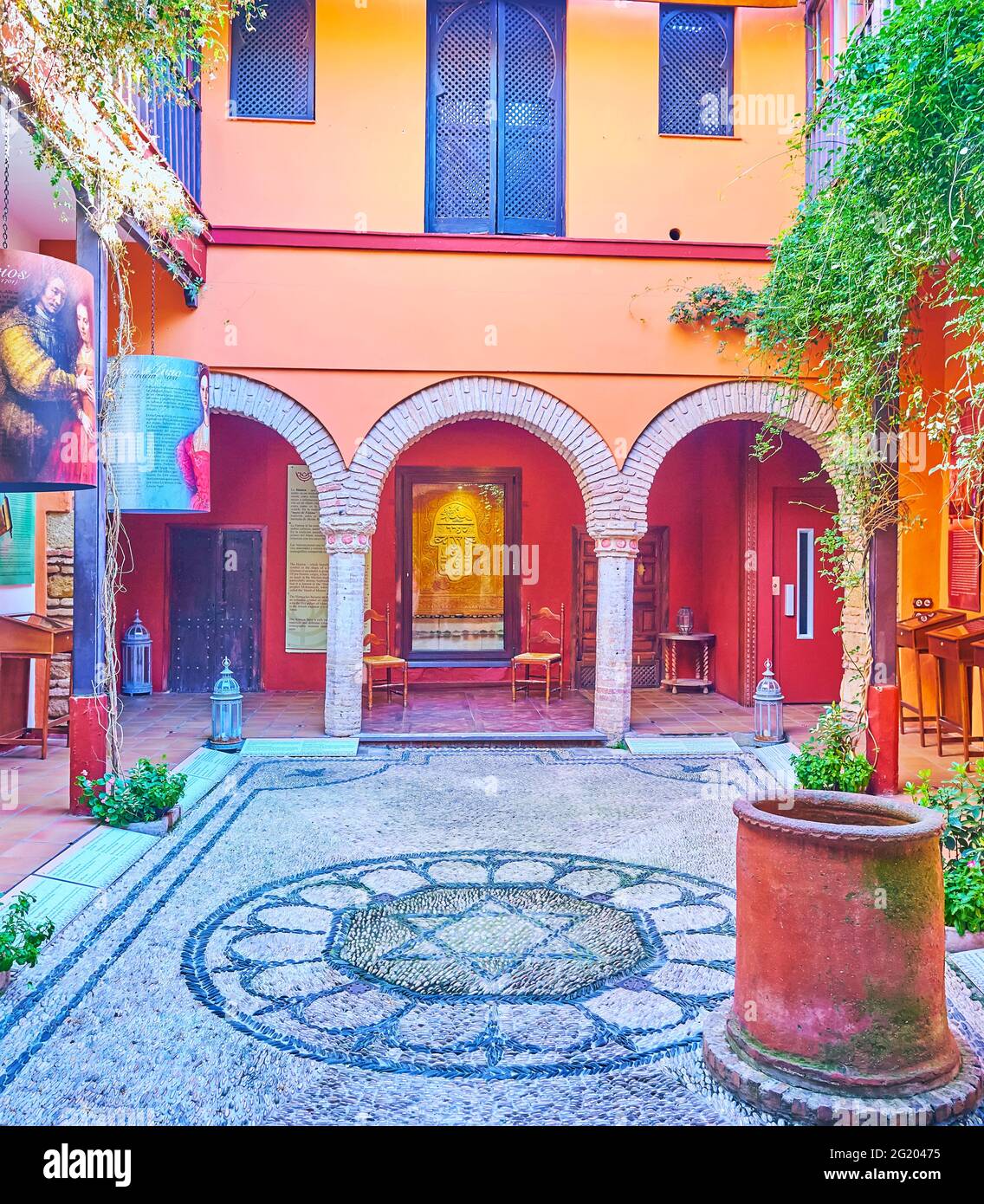 CORDOBA, SPAIN - SEPTEMBER 30, 2019: The scenic medieval court of Casa ...