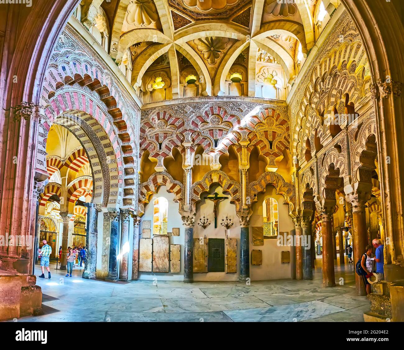 Multifoil blind arch hi-res stock photography and images - Alamy