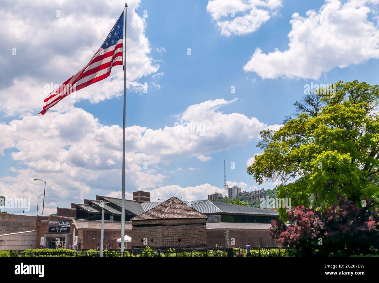 The Fort Pitt museum in Point State Park with Mt Washington in the ...