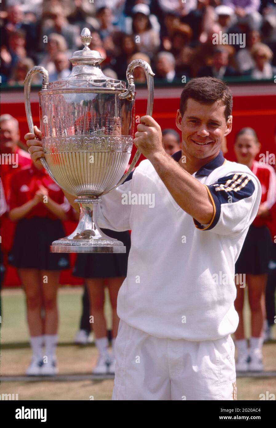 Australian tennis player Scott Draper wins the Stella Artois trophy ...