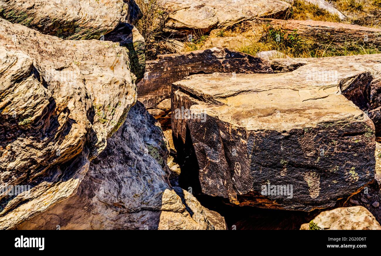 Solstice Stones Indian Petroglyphs Puerco Pueblo Petrified Forest ...