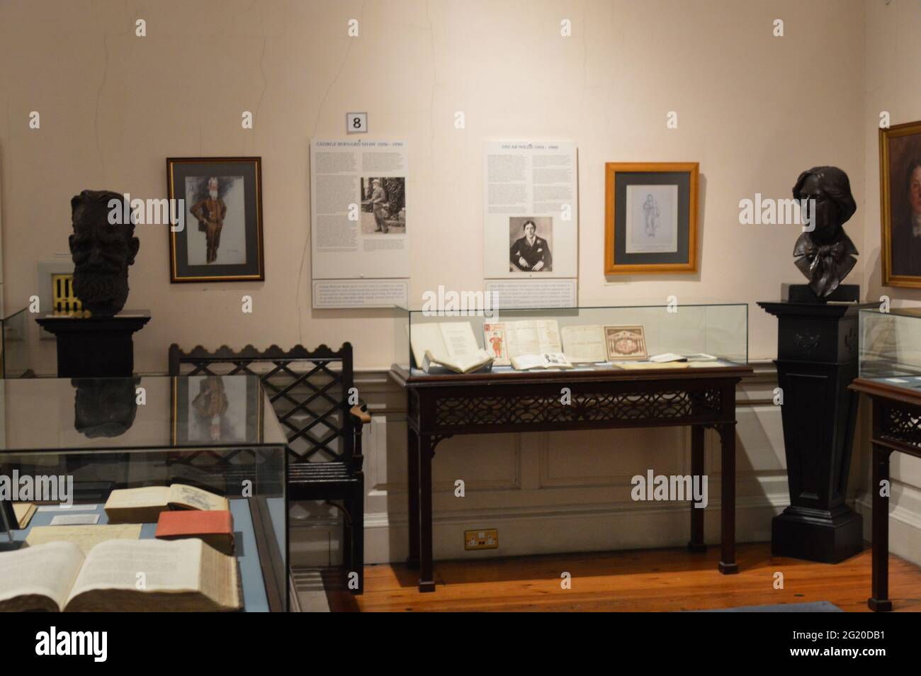 Interior display, Dublin Writers Museum Stock Photo - Alamy