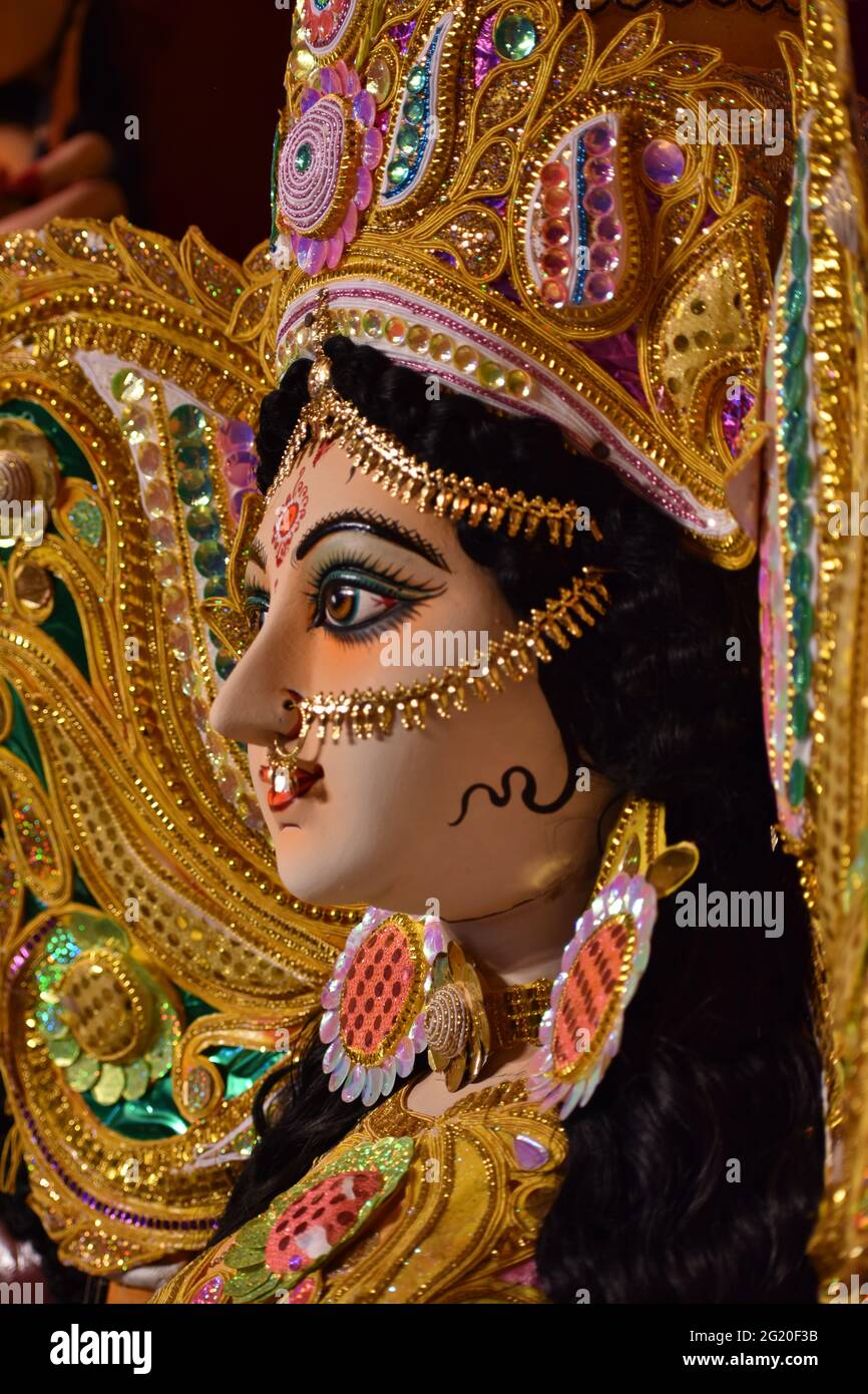 Duga puja hi-res stock photography and images - Alamy