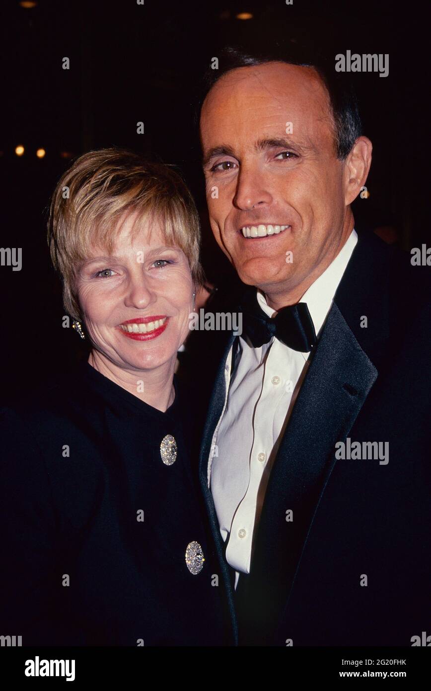 Rudolph giuliani as mayor 1993 hi-res stock photography and images - Alamy